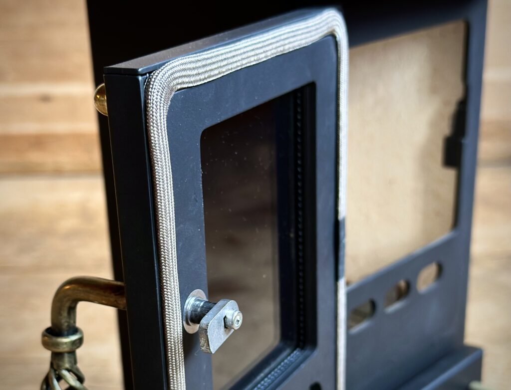 PEANUT - Tiny Stove - der kleinste Holzofen der Welt