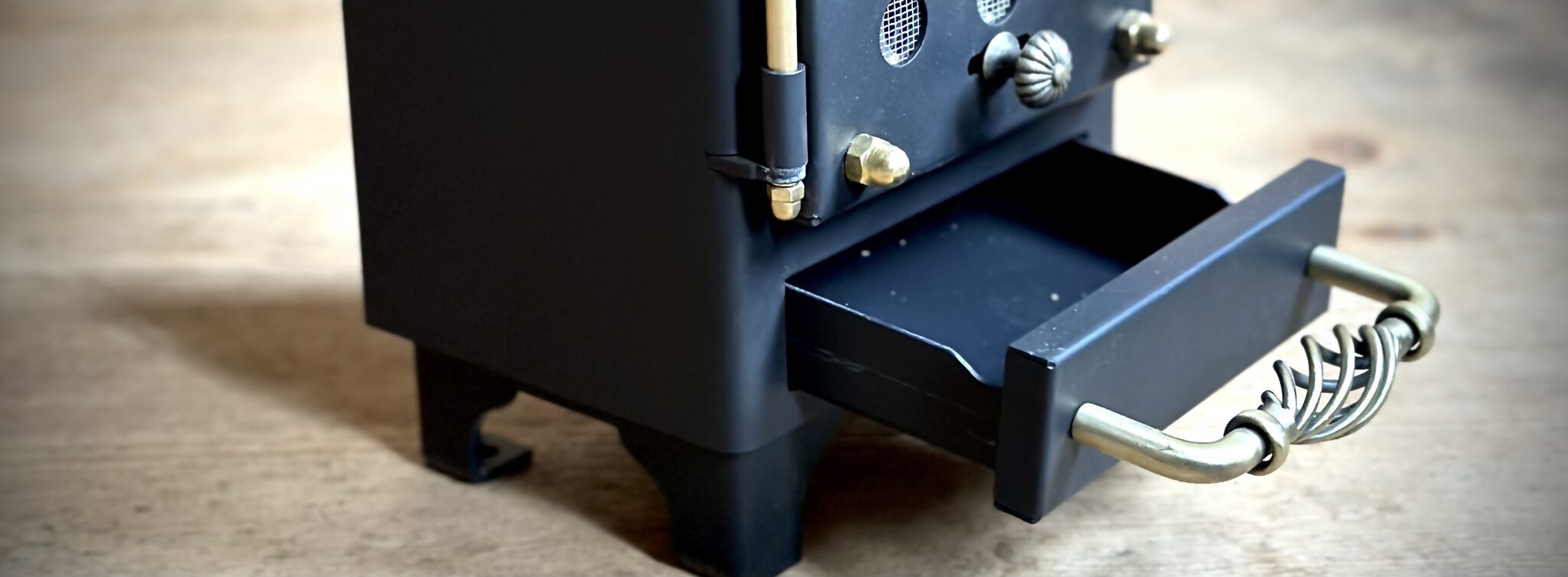 PEANUT – Tiny Stove – der kleinste Holzofen der Welt