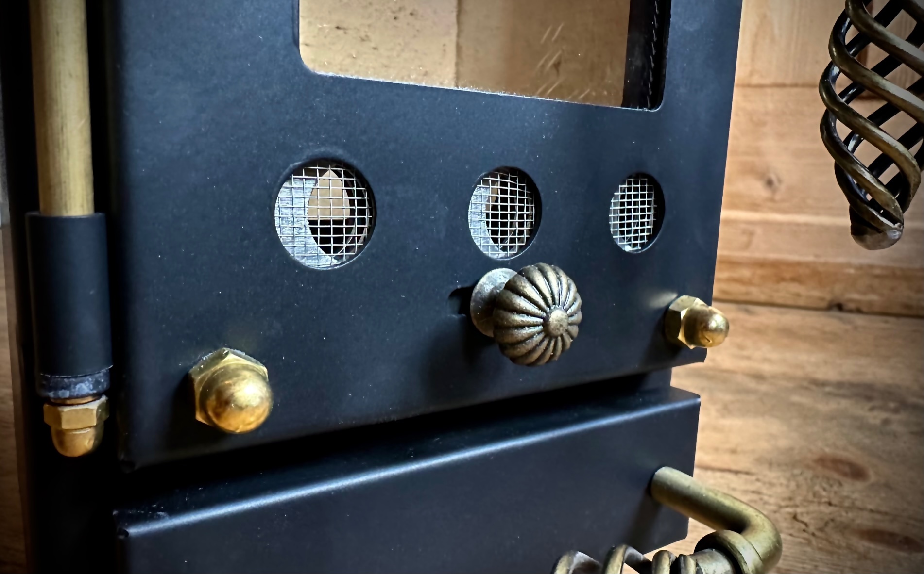 PEANUT - Tiny Stove - der kleinste Holzofen der Welt