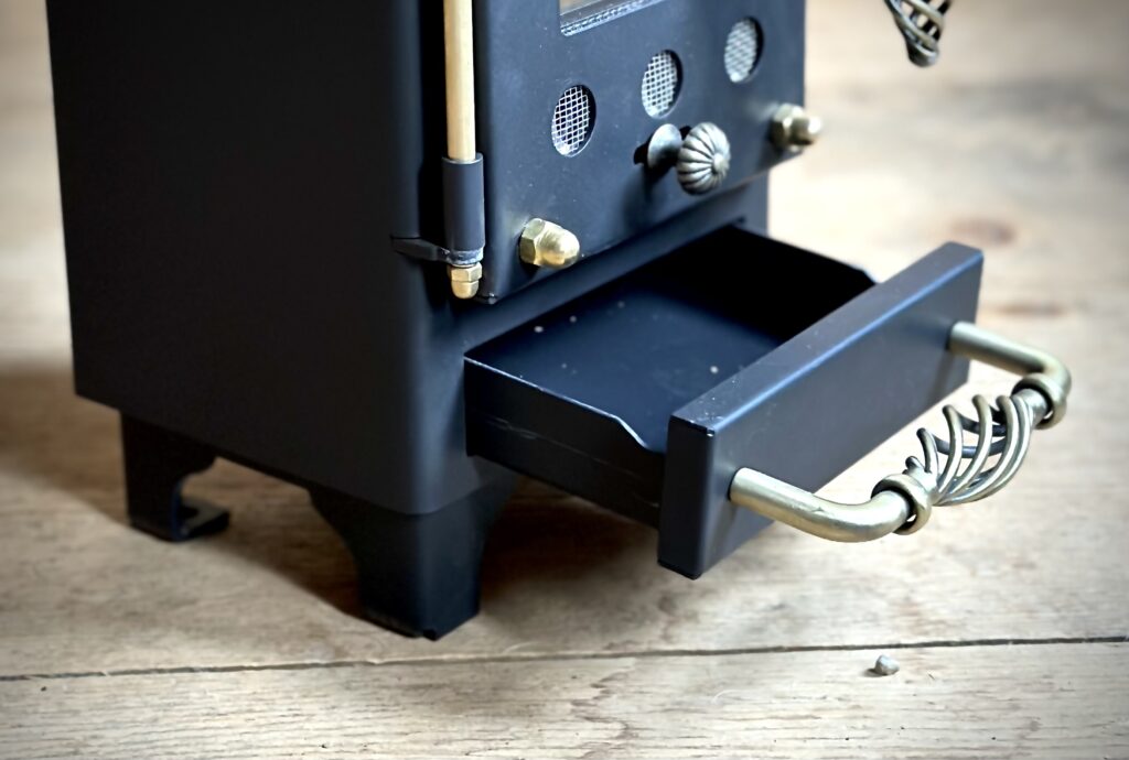 PEANUT – Tiny Stove – der kleinste Holzofen der Welt